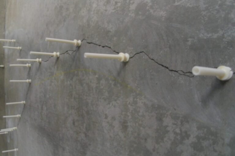 Cracks in Buildings: Causes and Solutions